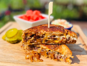 Jones Dairy Farm | All-Natural Breakfast Sausage, Bacon, & Ham